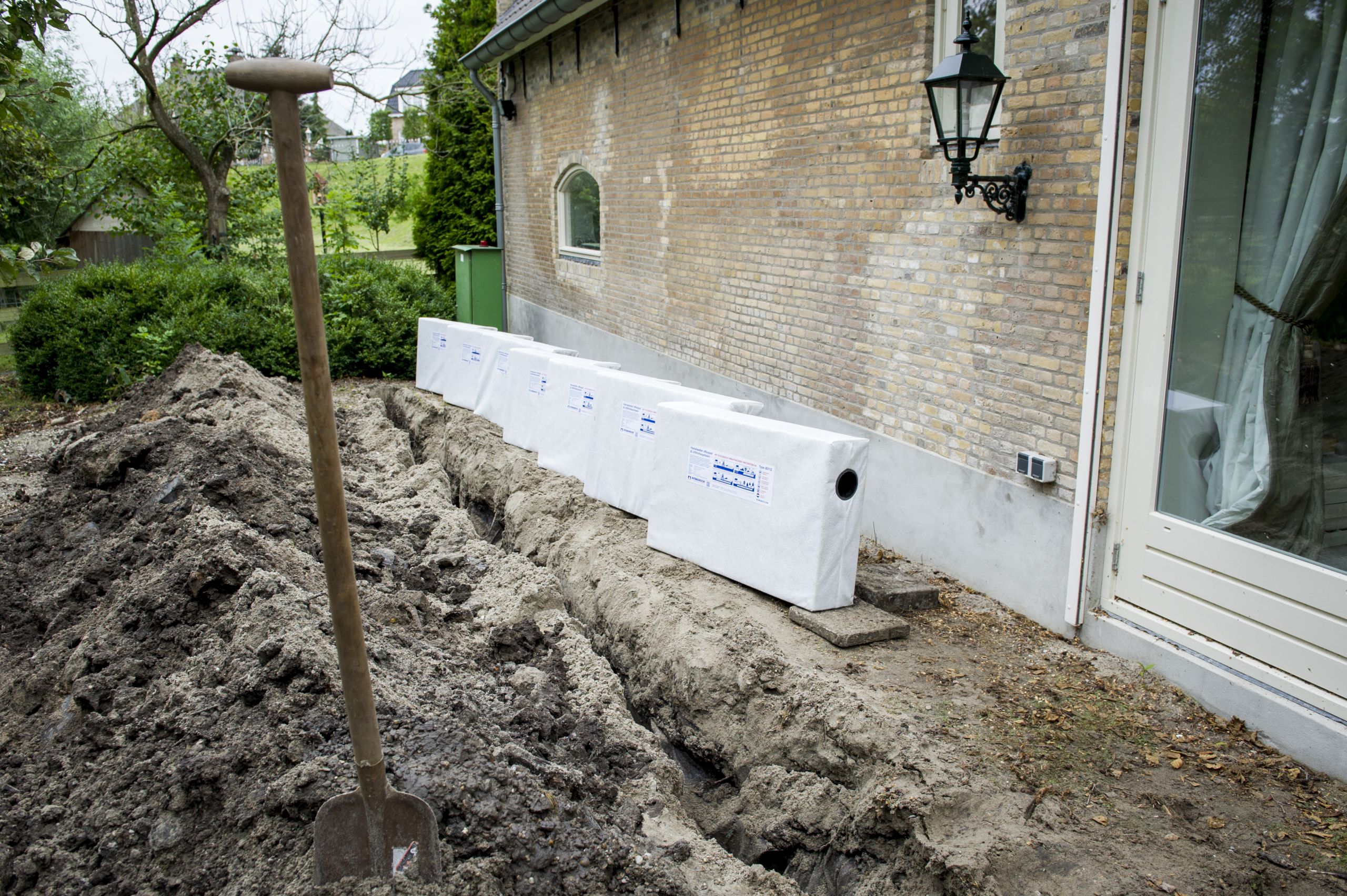 Hydroblob voor het bufferen en draineren van oppervlaktewater